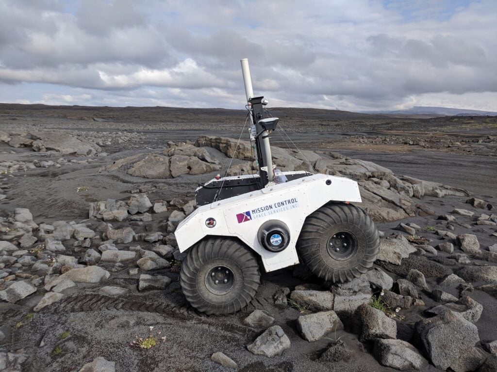 CANADIAN LUNAR ROVER: PHASE A - Mission Control